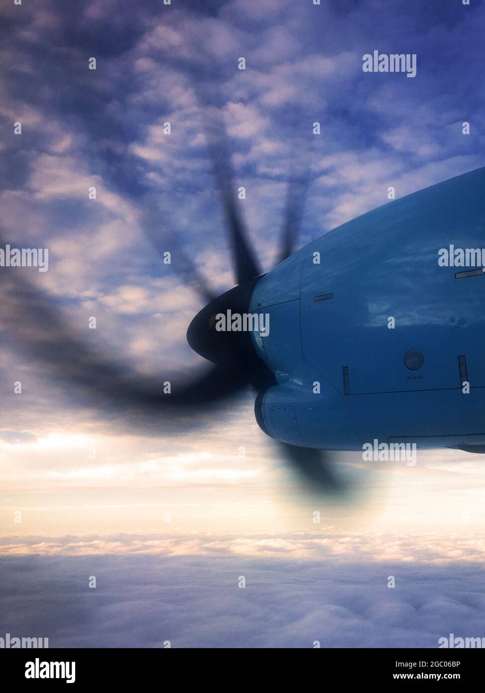 plane propeller in the sky flying Stock Photo - Alamy