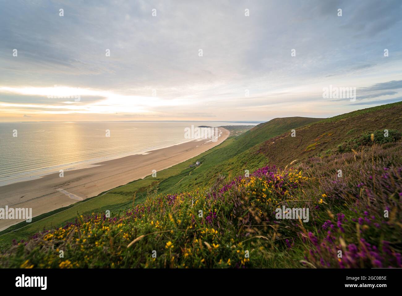 Llangennith beach gower peninsula hi-res stock photography and images ...