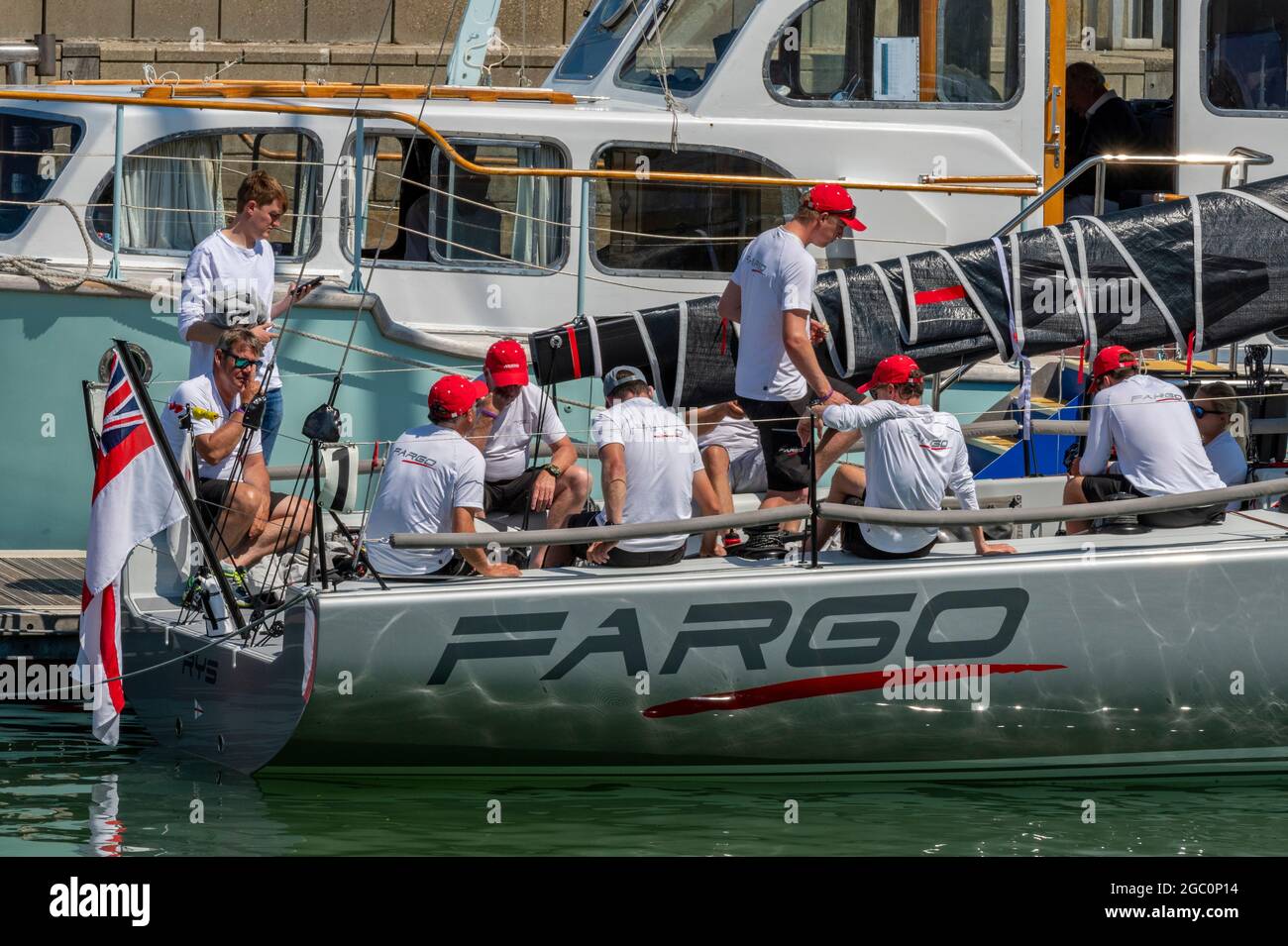 Crew briefing hi-res stock photography and images - Alamy