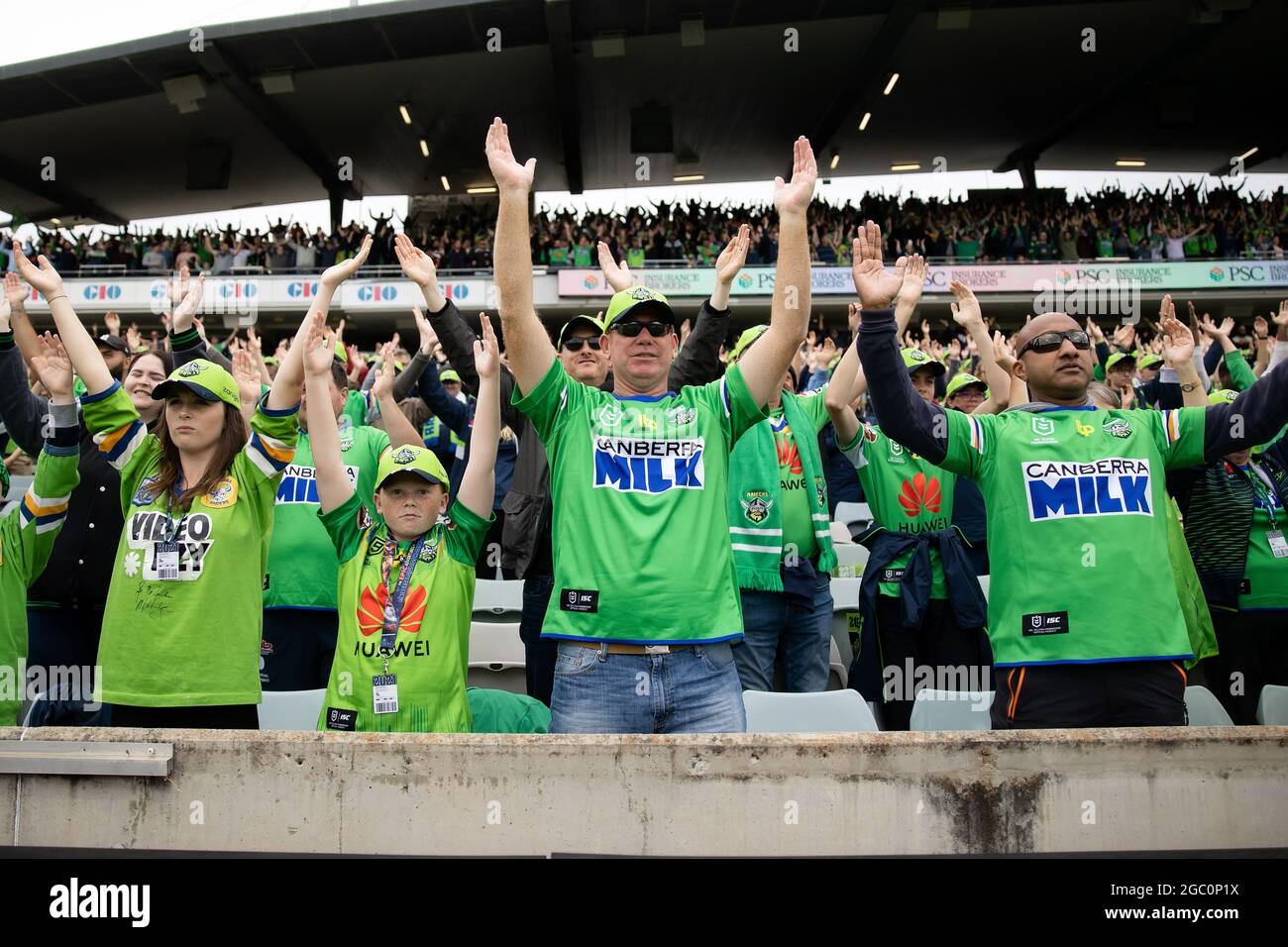 Raider's fans hi-res stock photography and images - Alamy