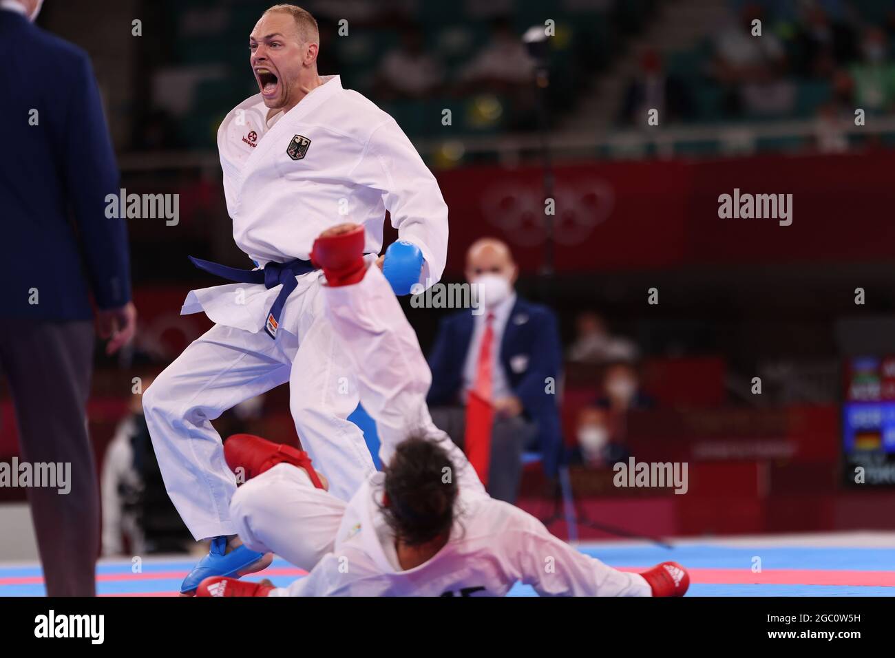 Tokyo, Japan. 06th Aug, 2021. Karate: Olympia, men, final round, 75kg/Kumite at Nippon Budokan ...