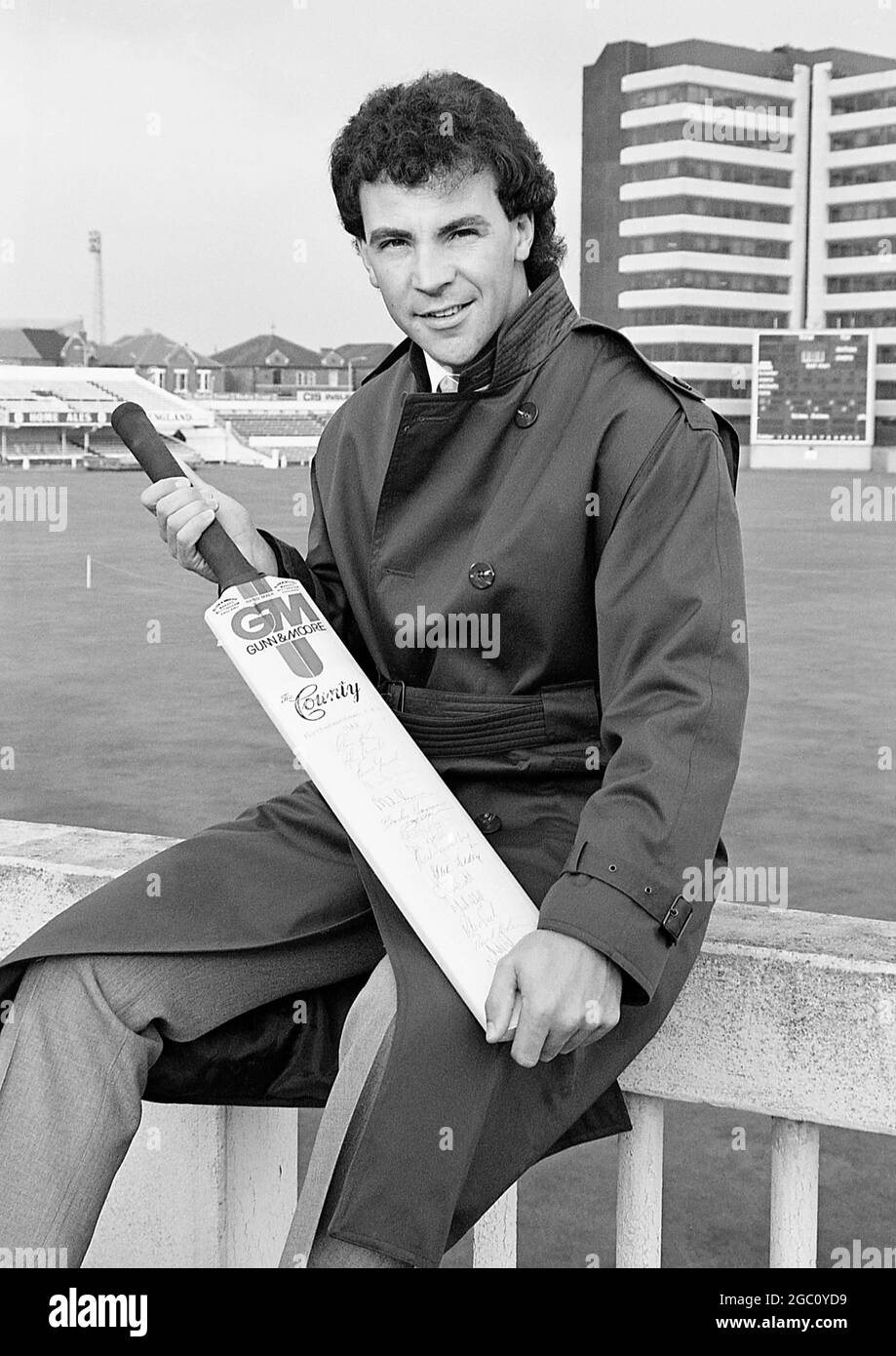 Tim Robinson English cricketer and played for Nottinghamshire from 1978 ...