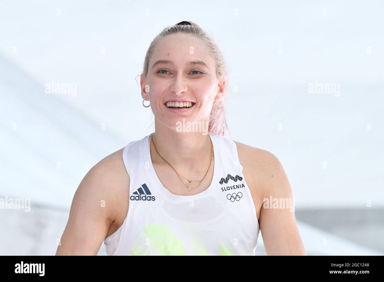 Janja garnbret tokyo 2020 hi-res stock photography and images - Alamy