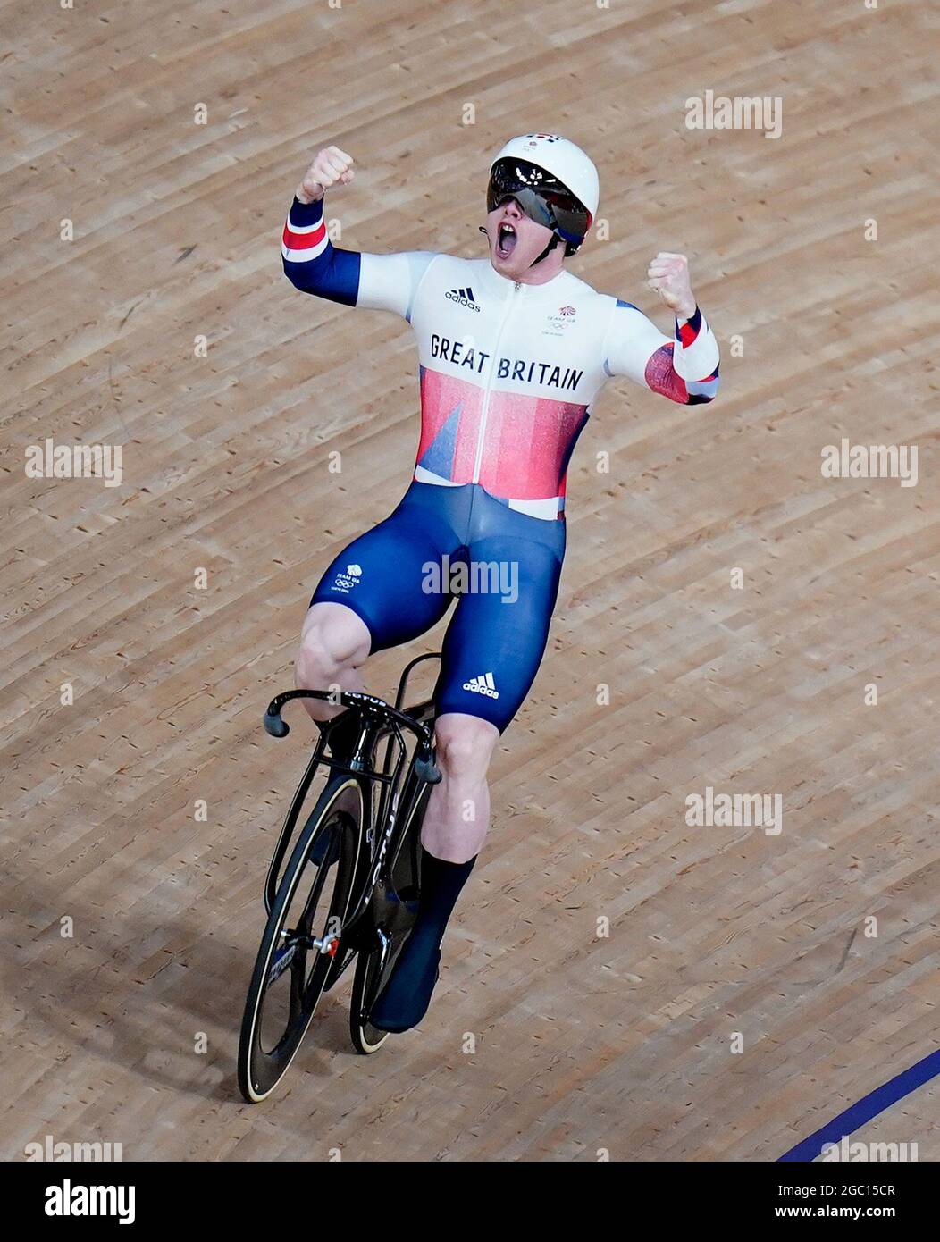 Great Britain's Jack Carlin celebrates winning bronze in the Men's ...