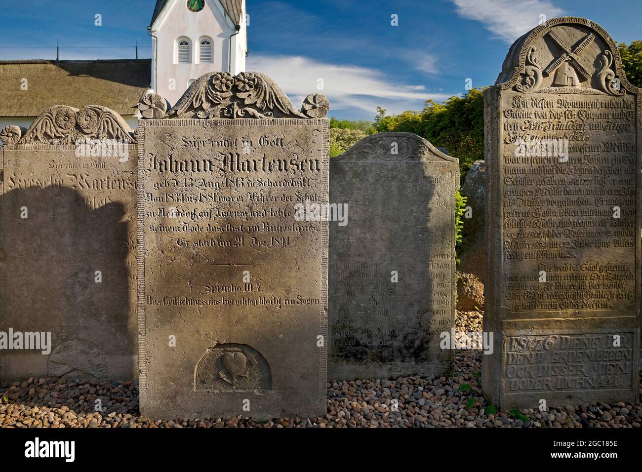 Village church and cemetery hi-res stock photography and images - Alamy