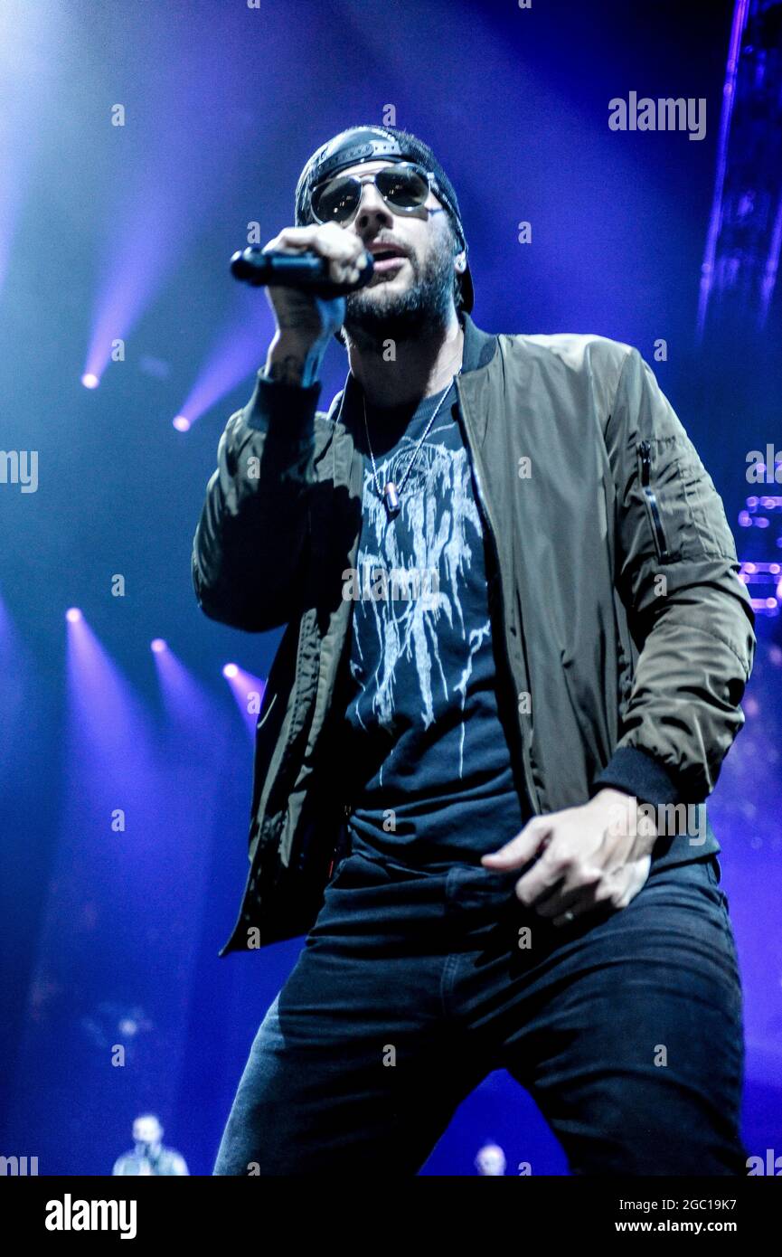 Avenged sevenfold singer hi-res stock photography and images - Alamy