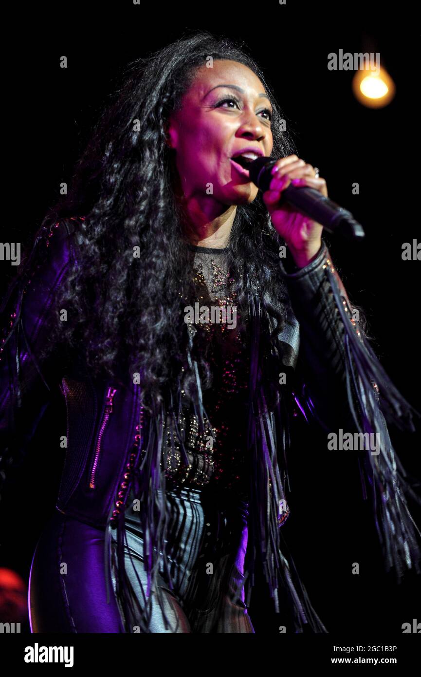 Beverley knight soul singer performing hi-res stock photography and ...