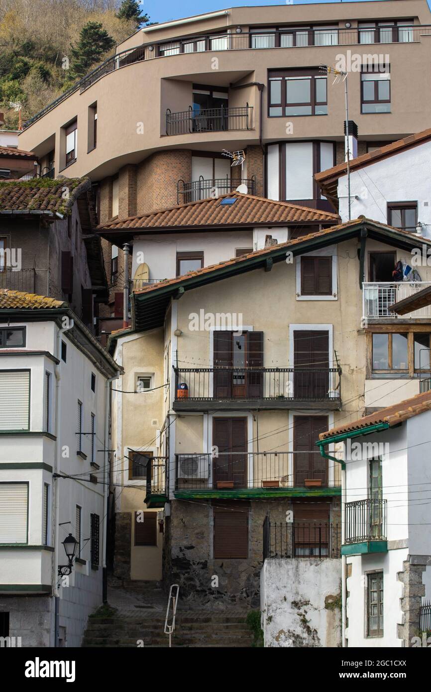 Old houses and new buildings hi-res stock photography and images - Alamy
