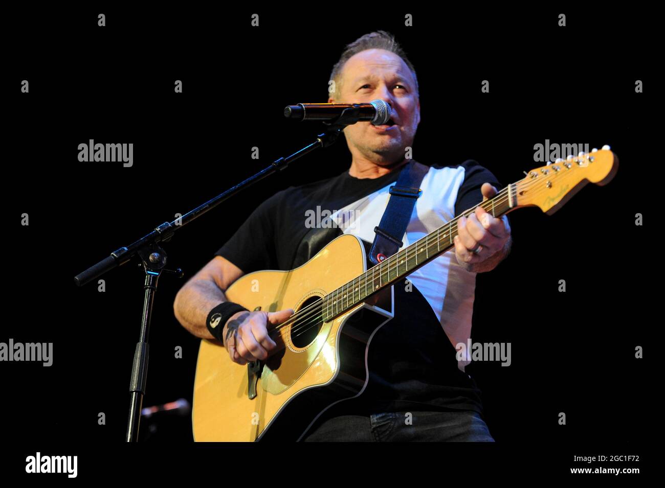 Cutting crew band hi-res stock photography and images - Alamy