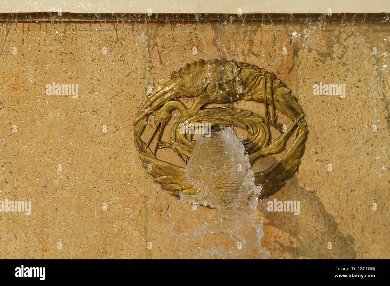 Die beiden Brunnen sind das Werk der Architekten Pommier und Billards ...