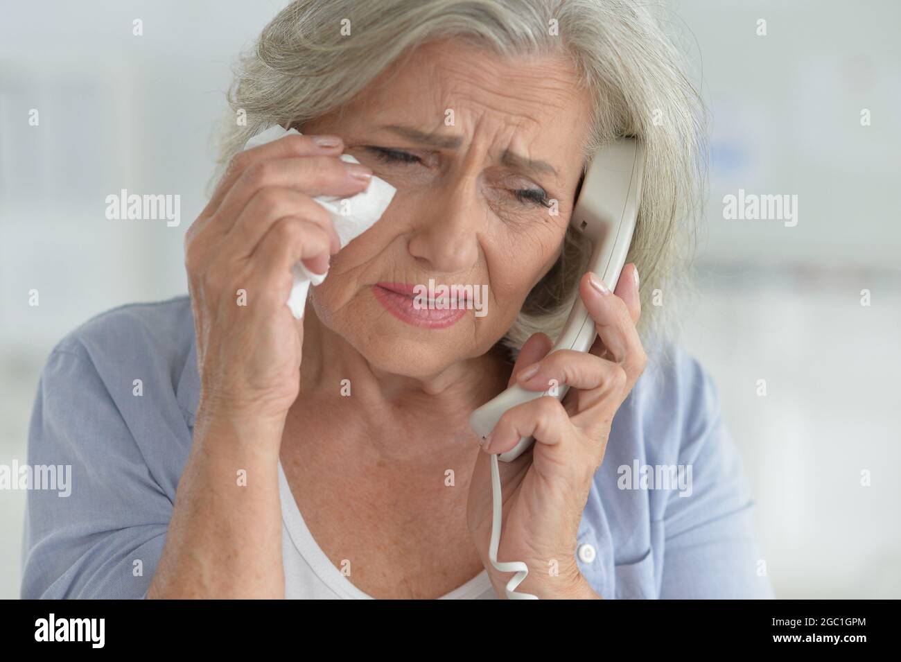 One sad woman phone crying hi-res stock photography and images - Alamy