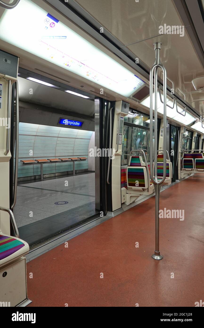 Paris metro m14 hi-res stock photography and images - Alamy