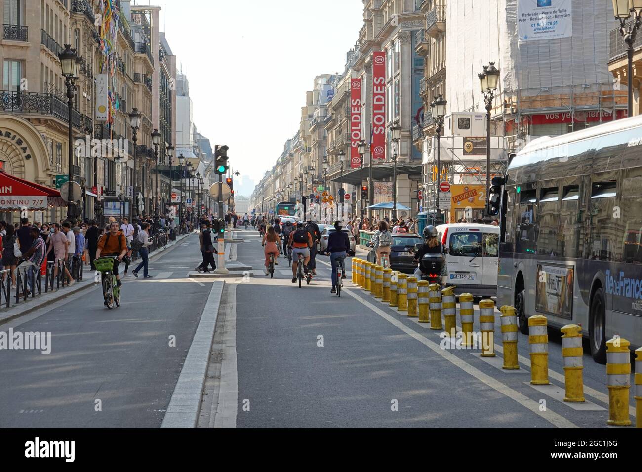 Paris, Radweg // Paris, Bicycle Lane Stock Photo - Alamy