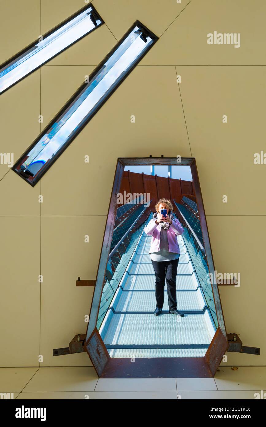 Woman museum of australia hi-res stock photography and images - Alamy