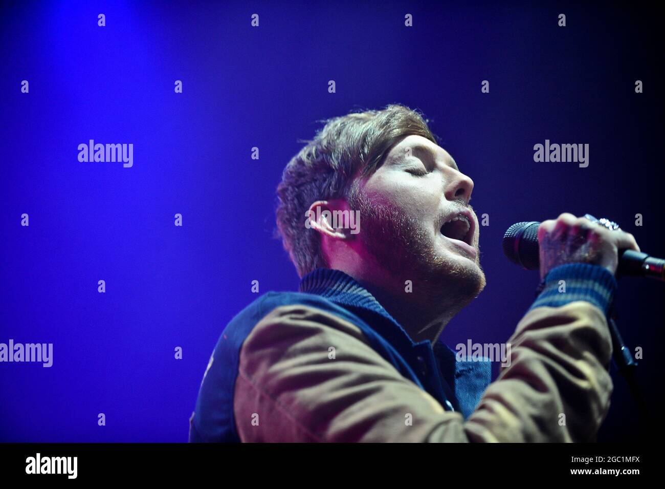 James Arthur Performing at Sheffield City Hall Stock Photo - Alamy