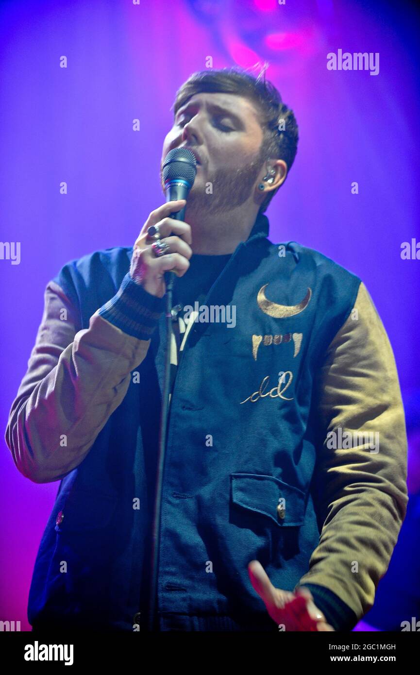James Arthur Performing at Sheffield City Hall Stock Photo - Alamy