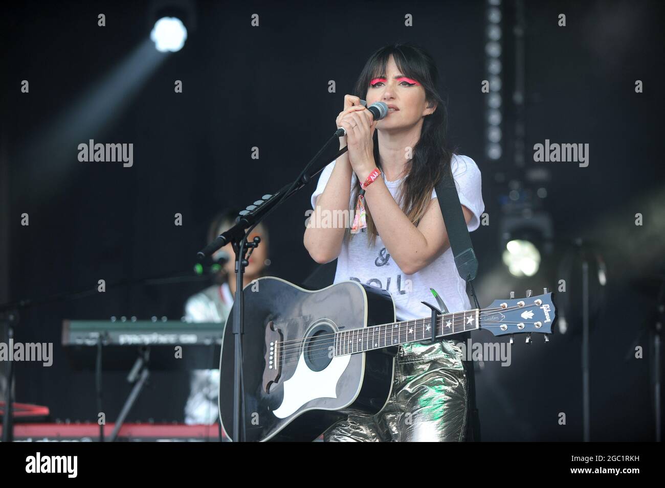 KT Tunstall Performing at Flashback 80s Festival Stock Photo - Alamy