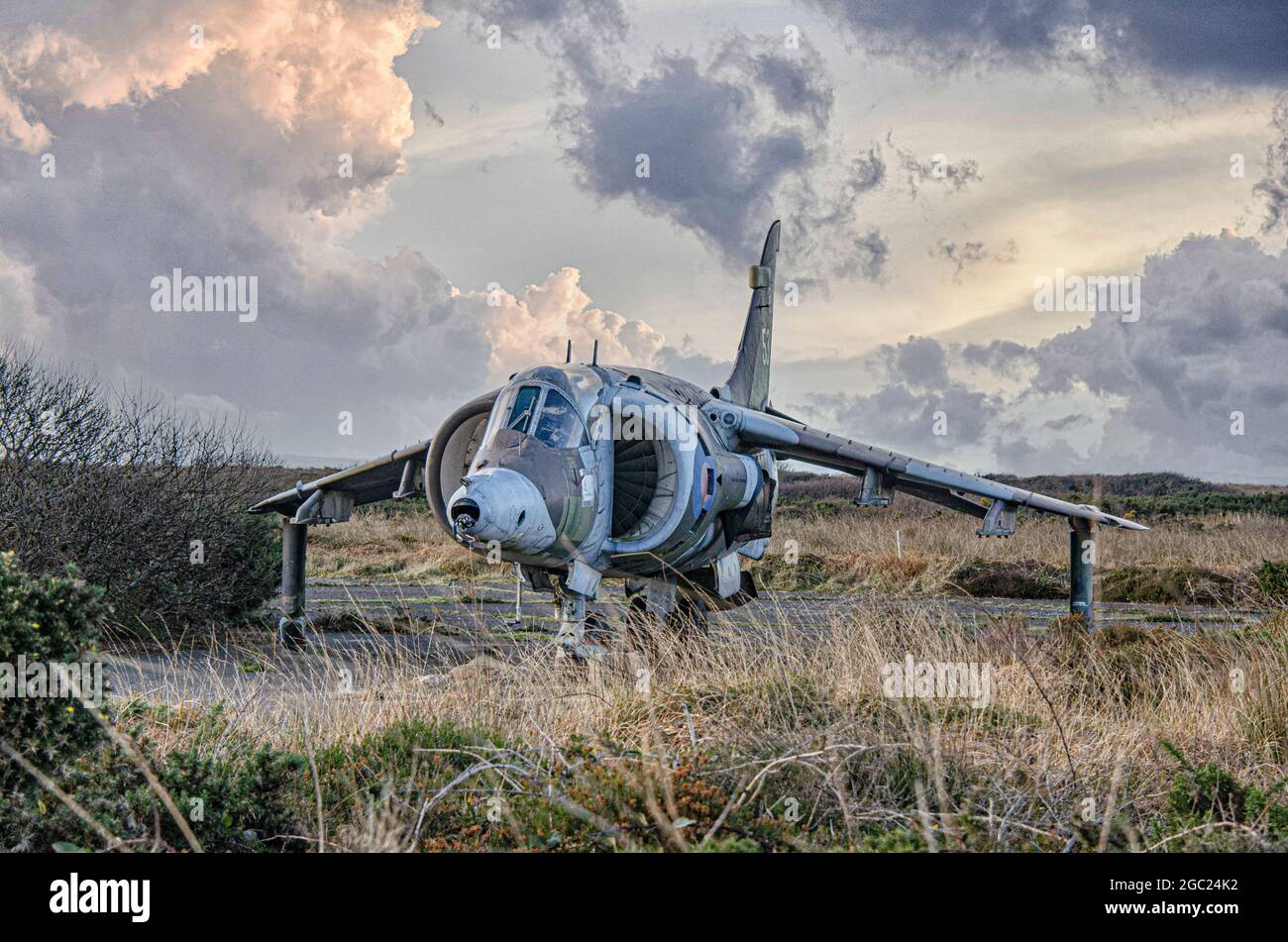 Rnas culdrose airfield hi-res stock photography and images - Alamy