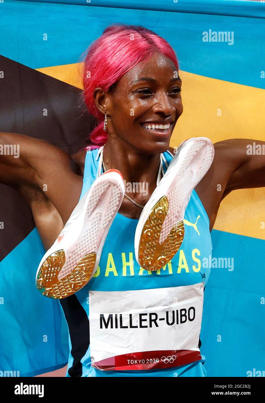 Bahamas japan flag hi-res stock photography and images - Alamy