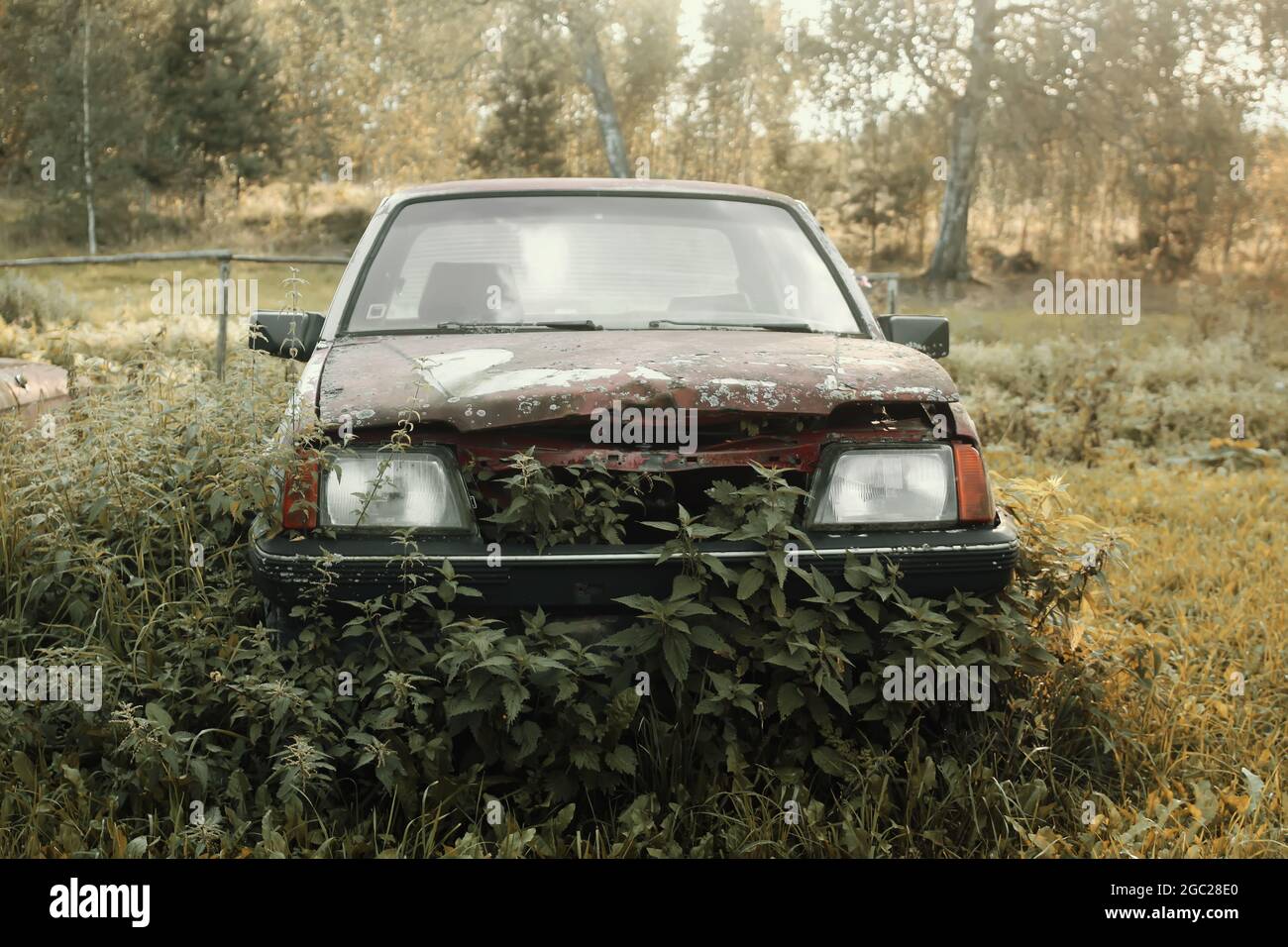 Old abandoned russian red hi-res stock photography and images - Alamy