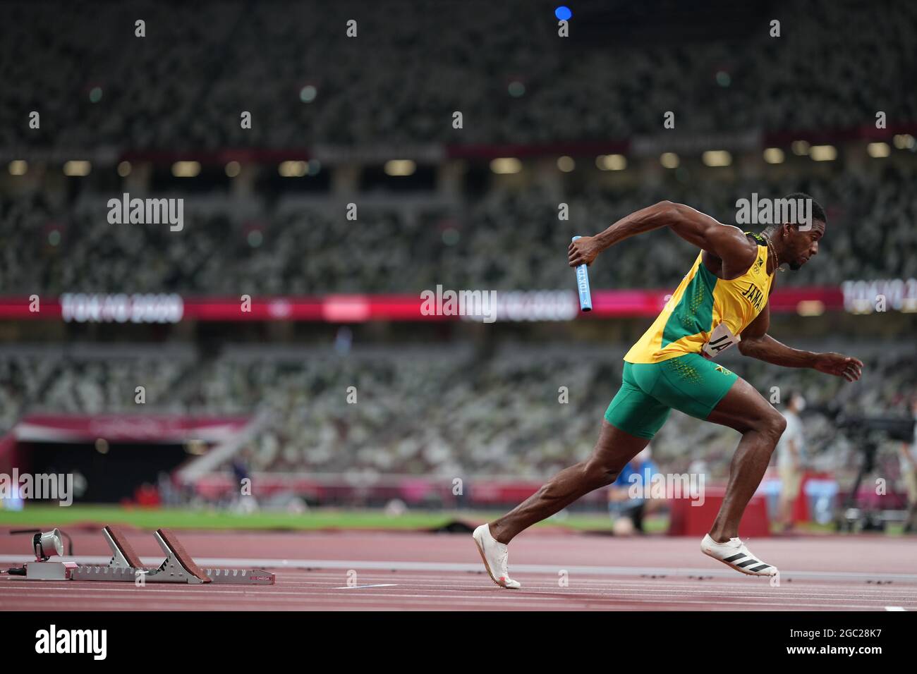 Mens 4 x 400m relay heats hi-res stock photography and images - Alamy