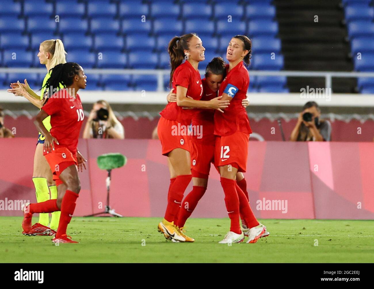 Christine sinclair goal 2020 hi-res stock photography and images - Alamy
