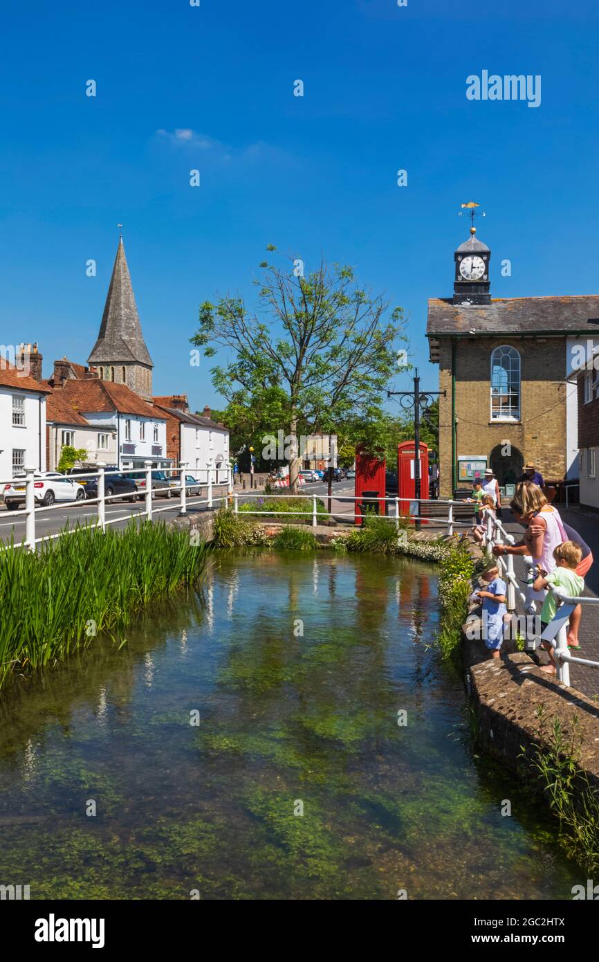 England, Hampshire, Test Valley, Stockbridge, River Test and Town View ...