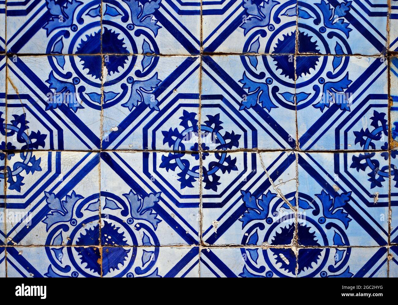 Ancient tiles hi-res stock photography and images - Alamy
