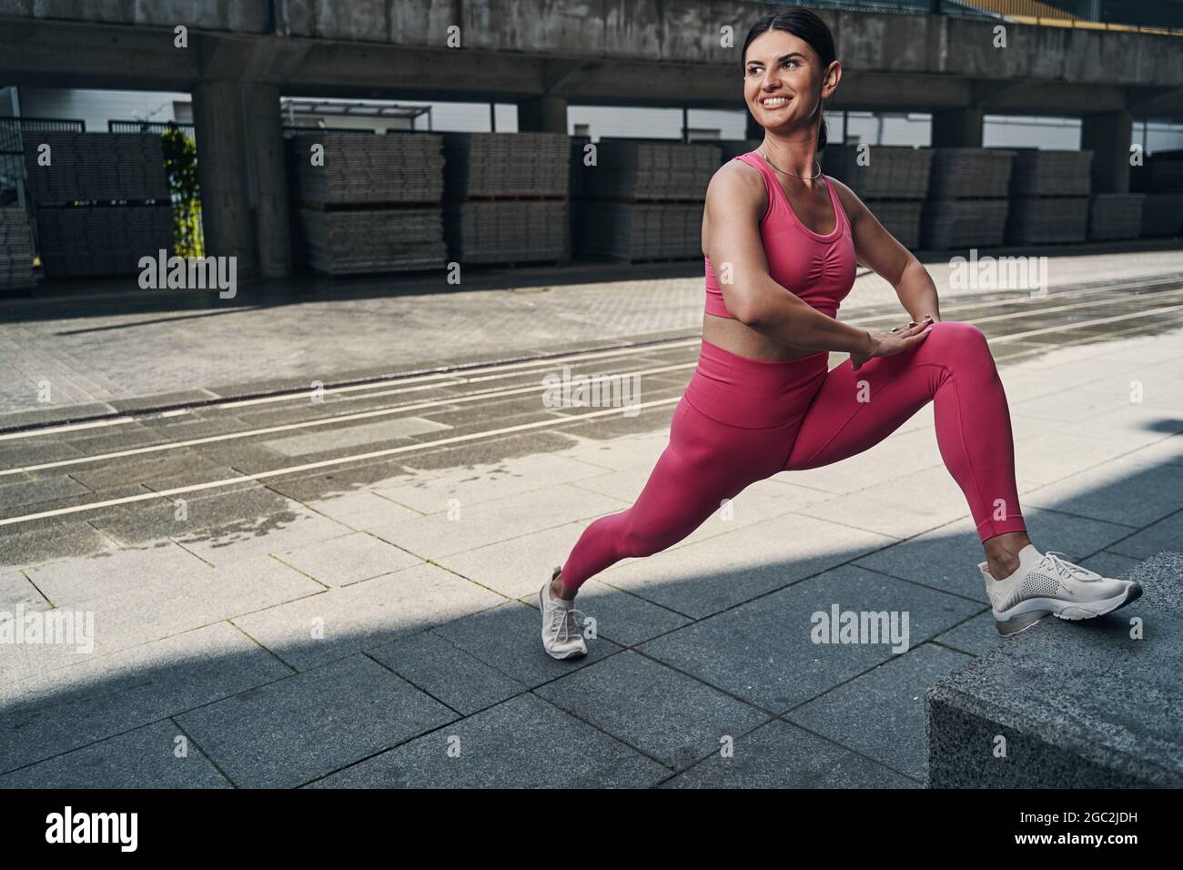 Leg stretches hi-res stock photography and images - Alamy