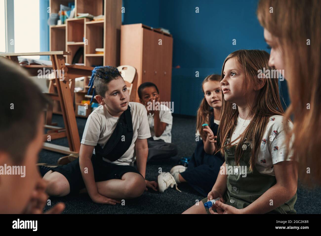 Brainstorm at the exciting lesson for elementary kids Stock Photo - Alamy