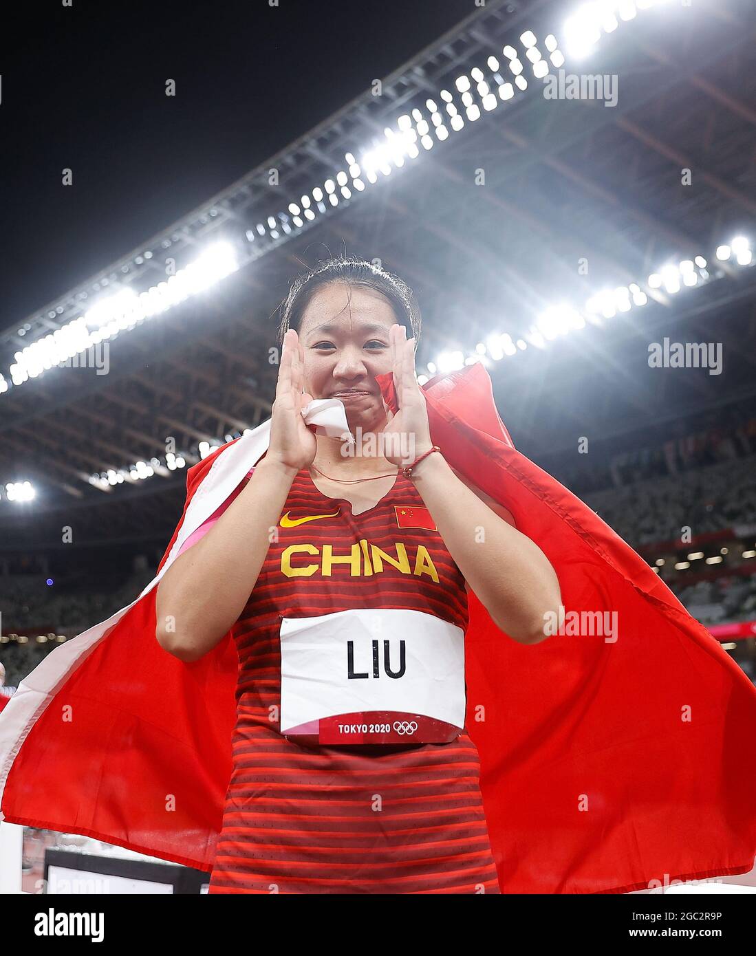Tokyo, Japan. 6th Aug, 2021. Liu Shiying of China celebrates after ...