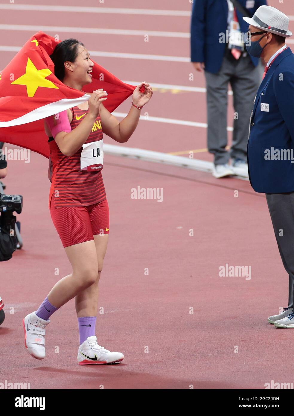 Tokyo, Japan. 6th Aug, 2021. Liu Shiying of China celebrates after ...