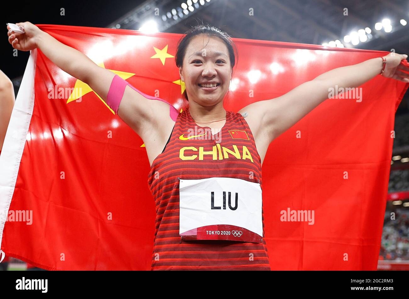 Tokyo, Japan. 6th Aug, 2021. Liu Shiying of China celebrates after ...
