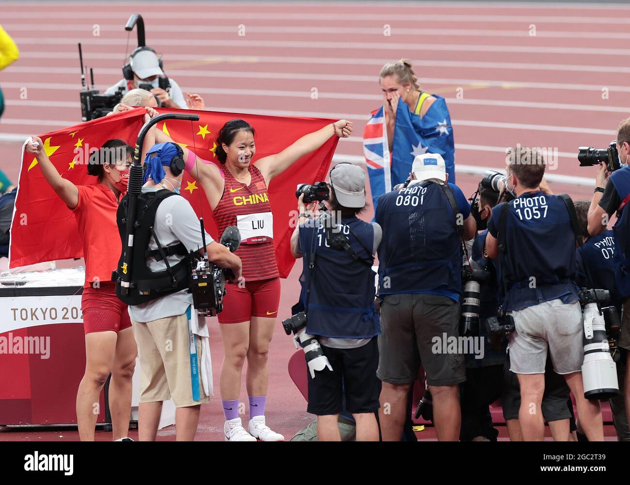 Tokyo, Japan. 6th Aug, 2021. Liu Shiying of China celebrates after ...