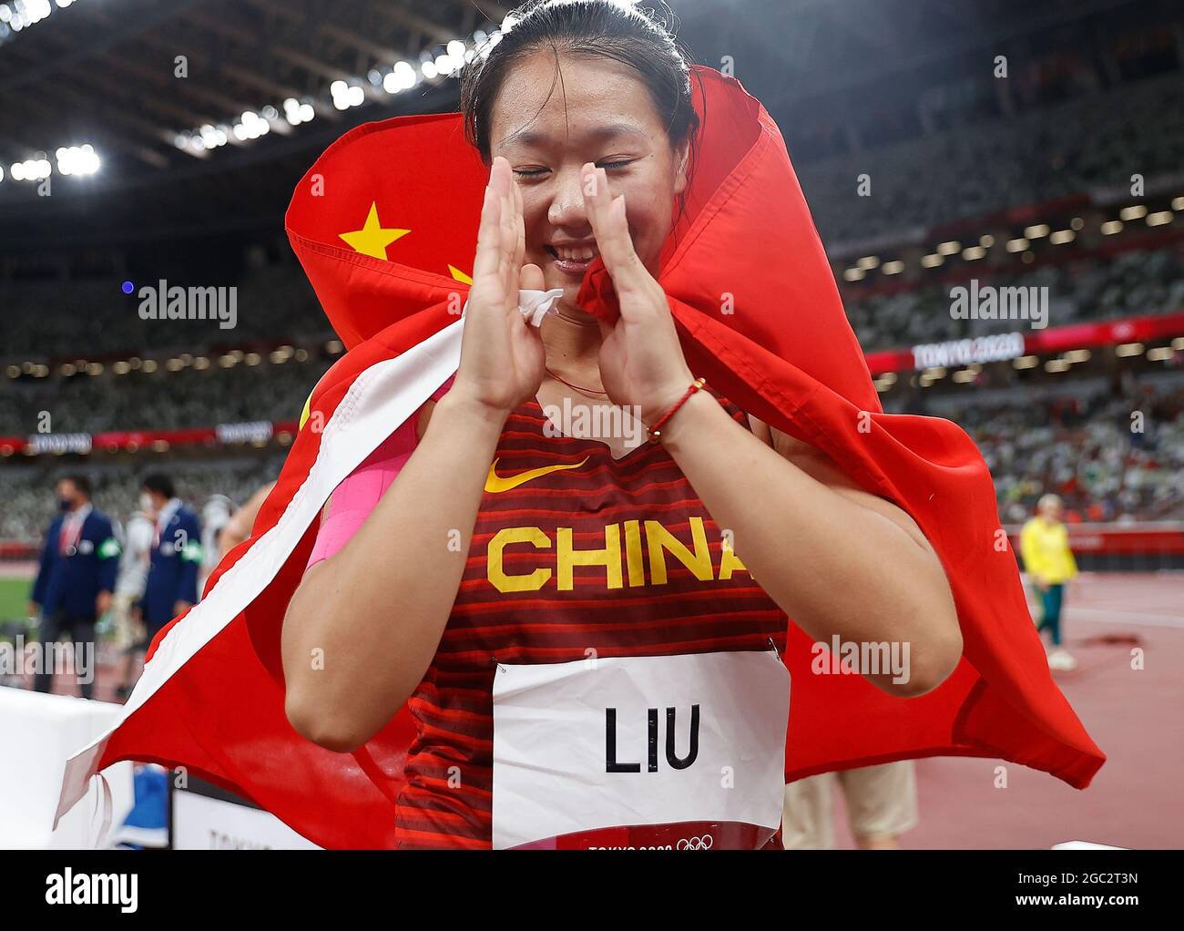Tokyo, Japan. 6th Aug, 2021. Liu Shiying of China celebrates after ...