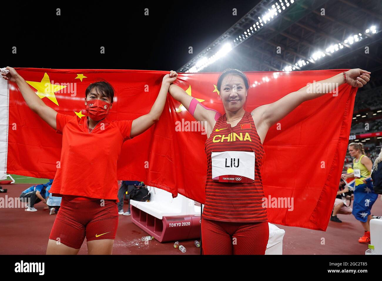 Tokyo, Japan. 6th Aug, 2021. Liu Shiying (R) and Lyu Huihui of China ...