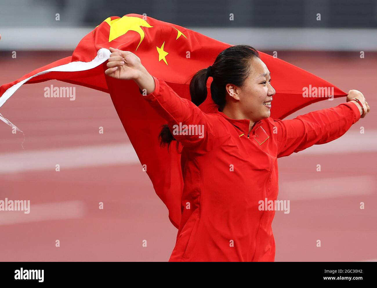 Tokyo, Japan. 6th Aug, 2021. Liu Shiying of China celebrates after ...