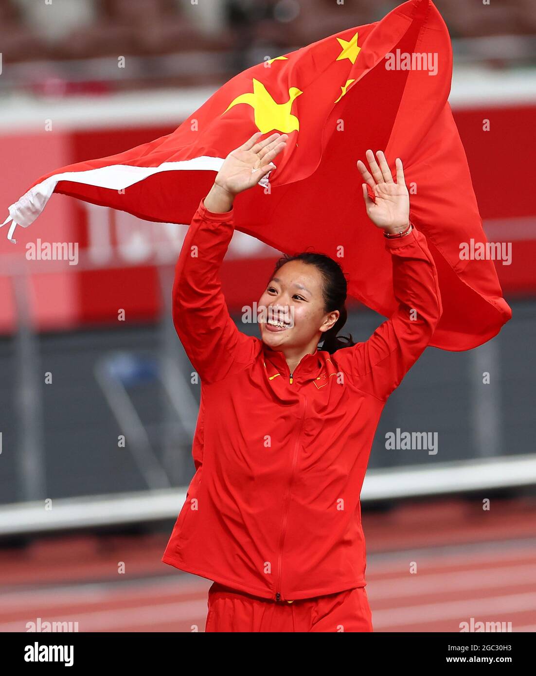 Tokyo, Japan. 6th Aug, 2021. Liu Shiying of China celebrates after ...