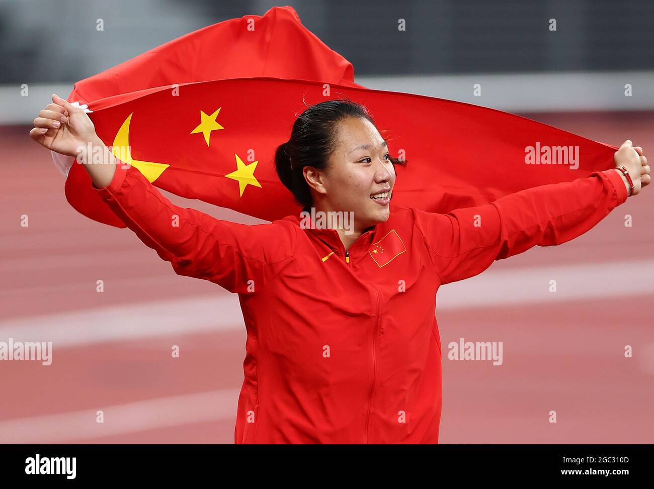 Tokyo, Japan. 6th Aug, 2021. Liu Shiying of China celebrates after ...