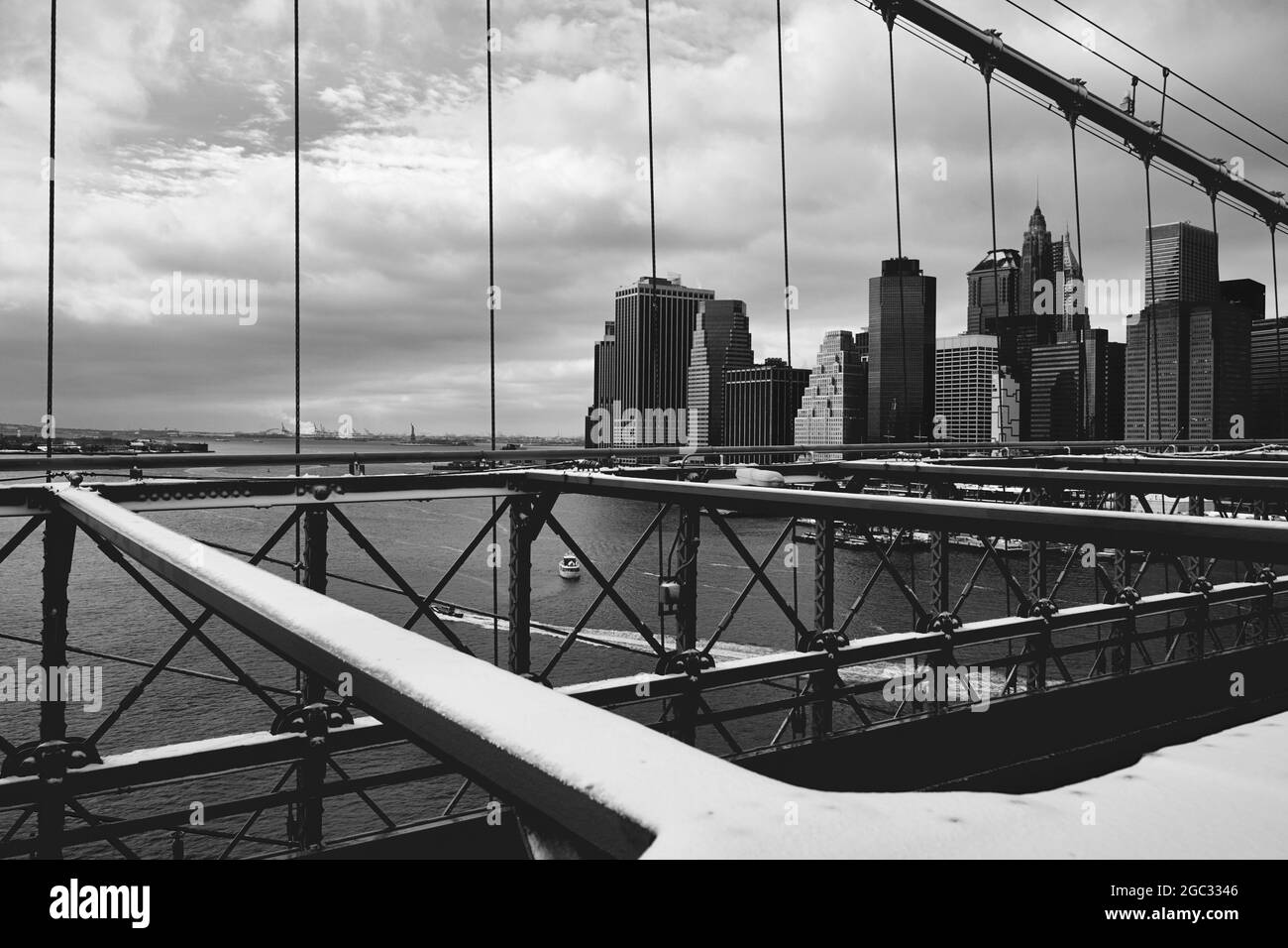 Manhattan construction Black and White Stock Photos & Images - Alamy