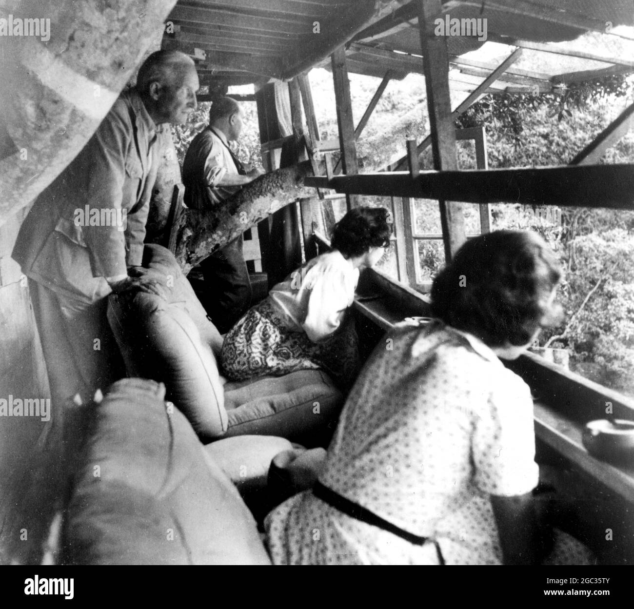 Princess elizabeth 1952 kenya hi-res stock photography and images - Alamy