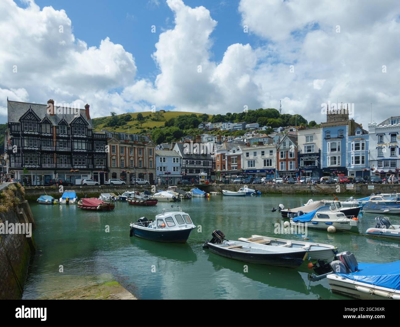 Dartmouth harbour, england hi-res stock photography and images - Alamy