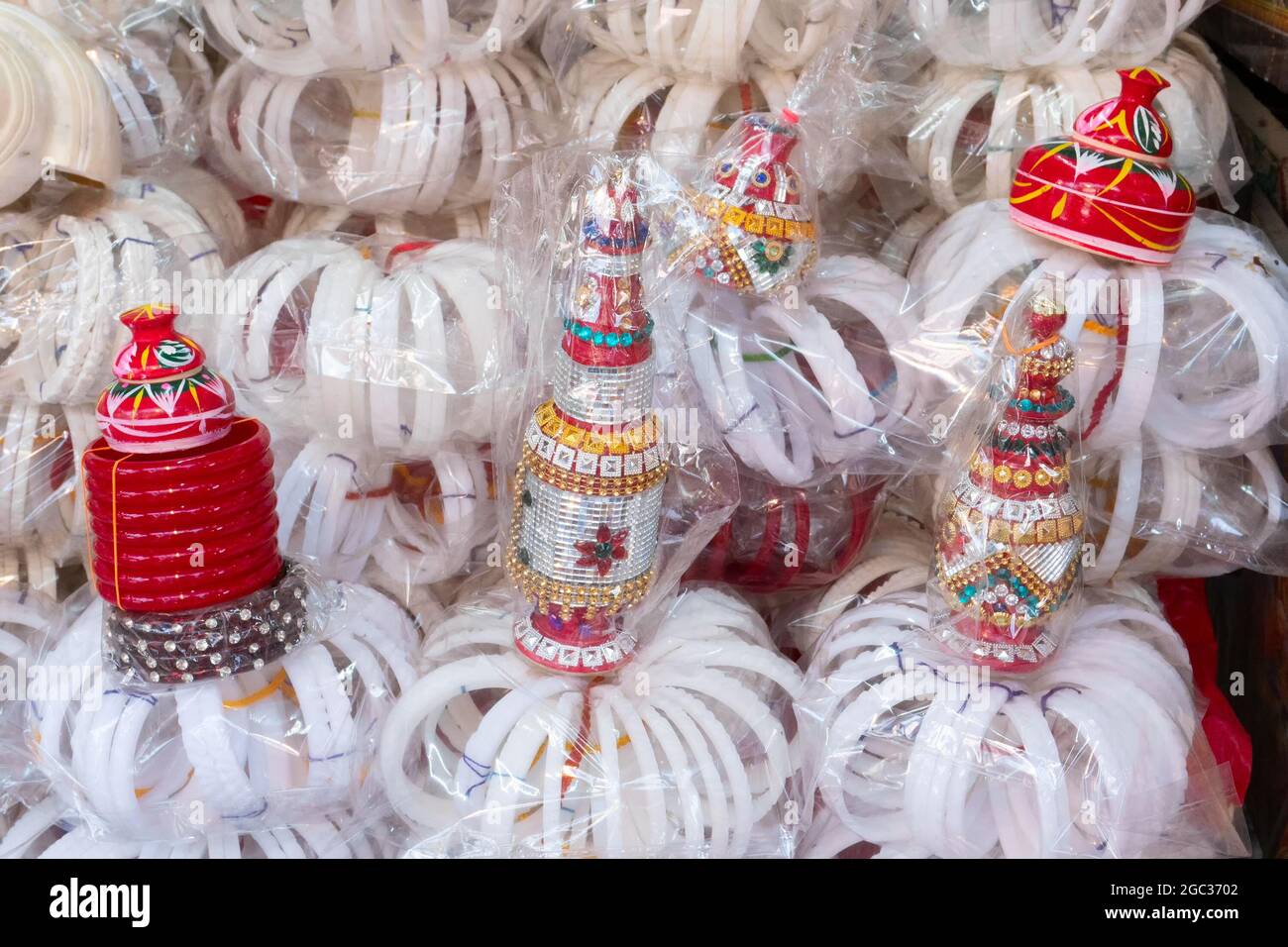 Traditional bangles Shakha, pairs of white Conch shell bangles, to be ...