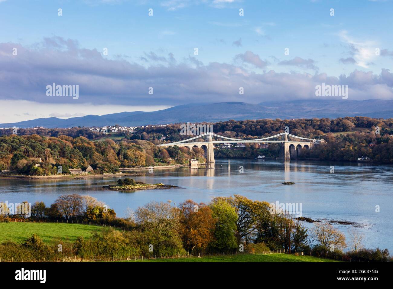 Menai strait buildings hi-res stock photography and images - Alamy