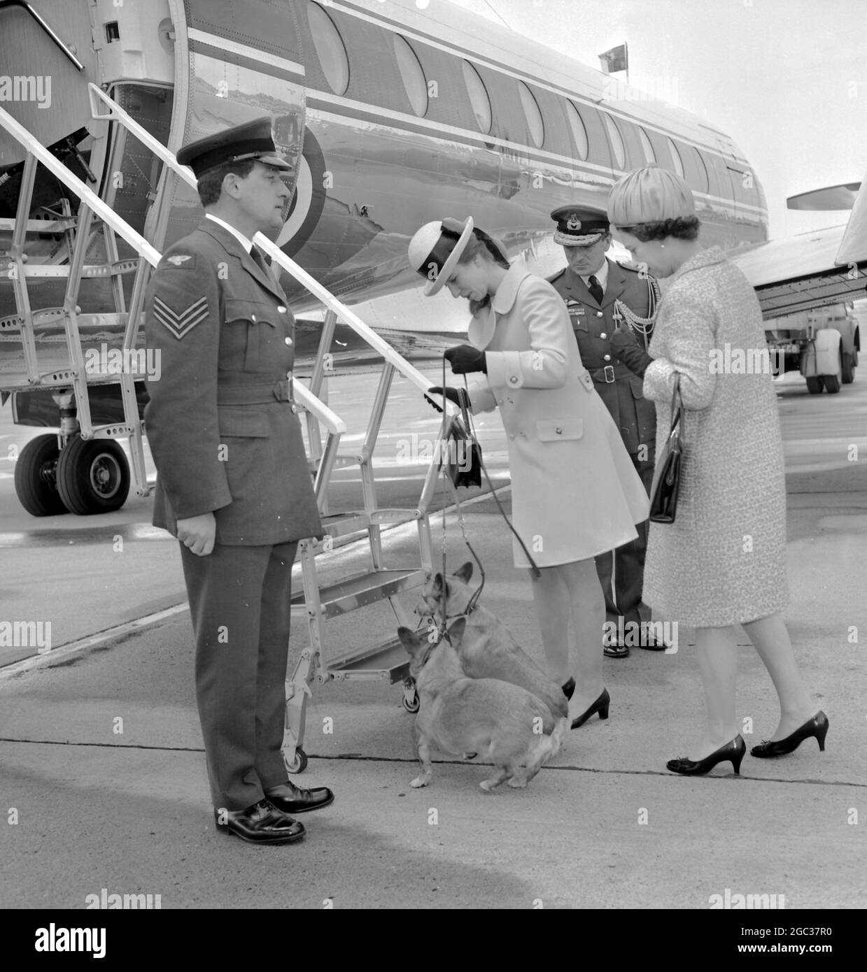 Queen may 1969 Black and White Stock Photos & Images - Alamy