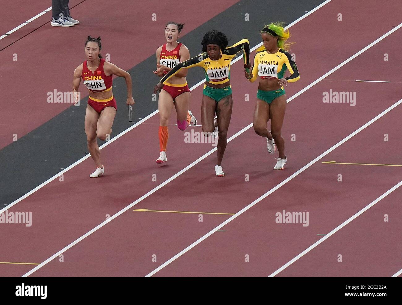 Tokyo, Japan. 6th Aug, 2021. Ge Manqi(1st L) and Liang Xiaojing (2nd L ...