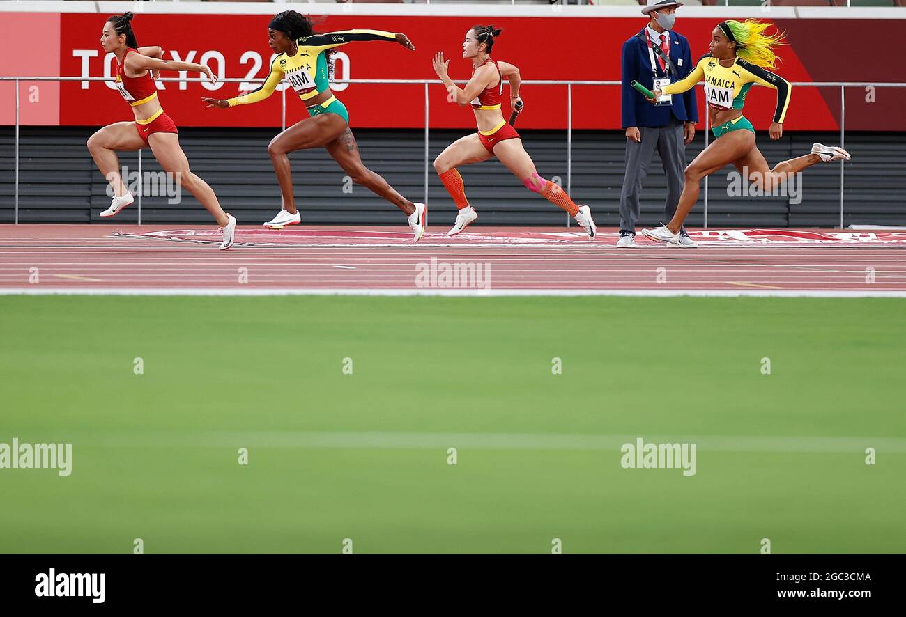 Tokyo, Japan. 6th Aug, 2021. Ge Manqi (1st L) and Liang Xiaojing (2nd R ...