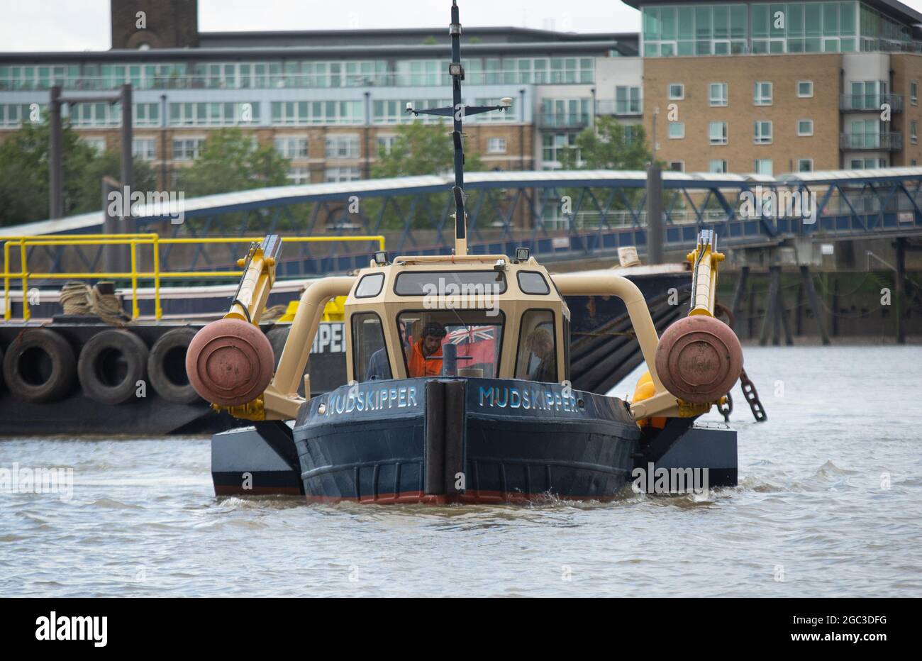 The Mudskipper by James Capper makes its way along on the river Thames ...