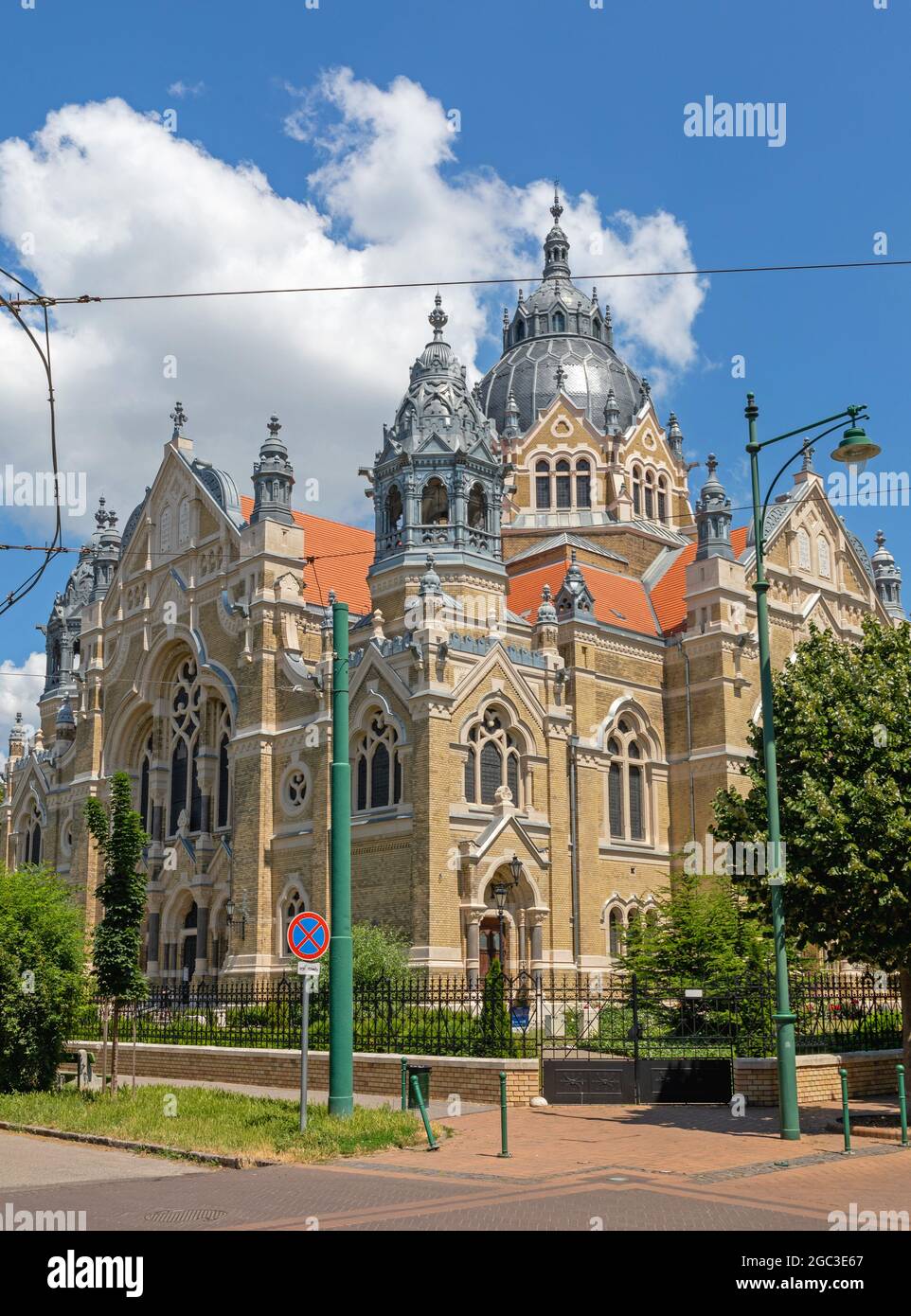 Jewish Synagogue Temple Building in Szeged Hungary Stock Photo - Alamy