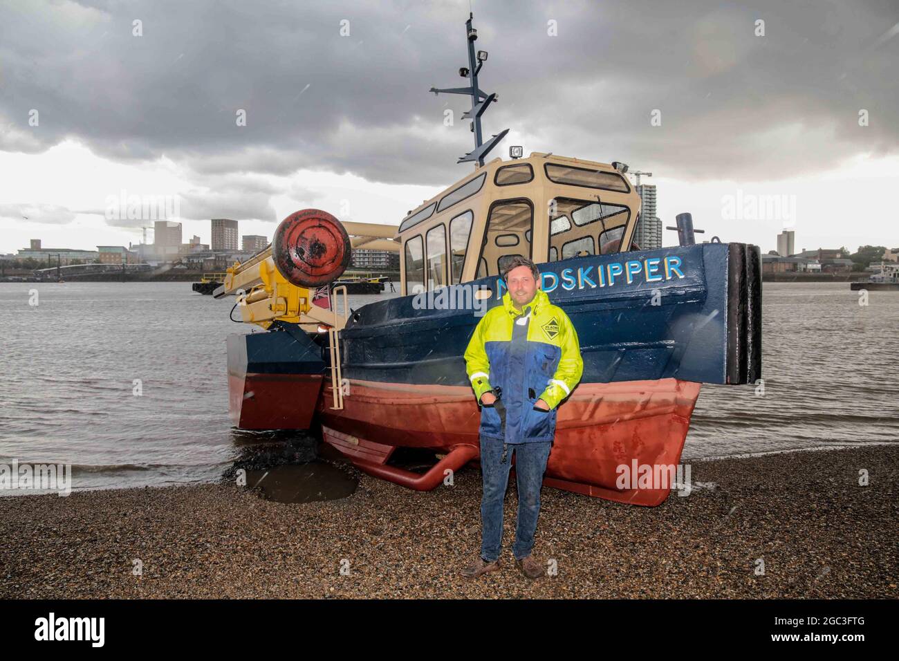 London, UK. 06 August 2021 British artist James Capper in front of ...